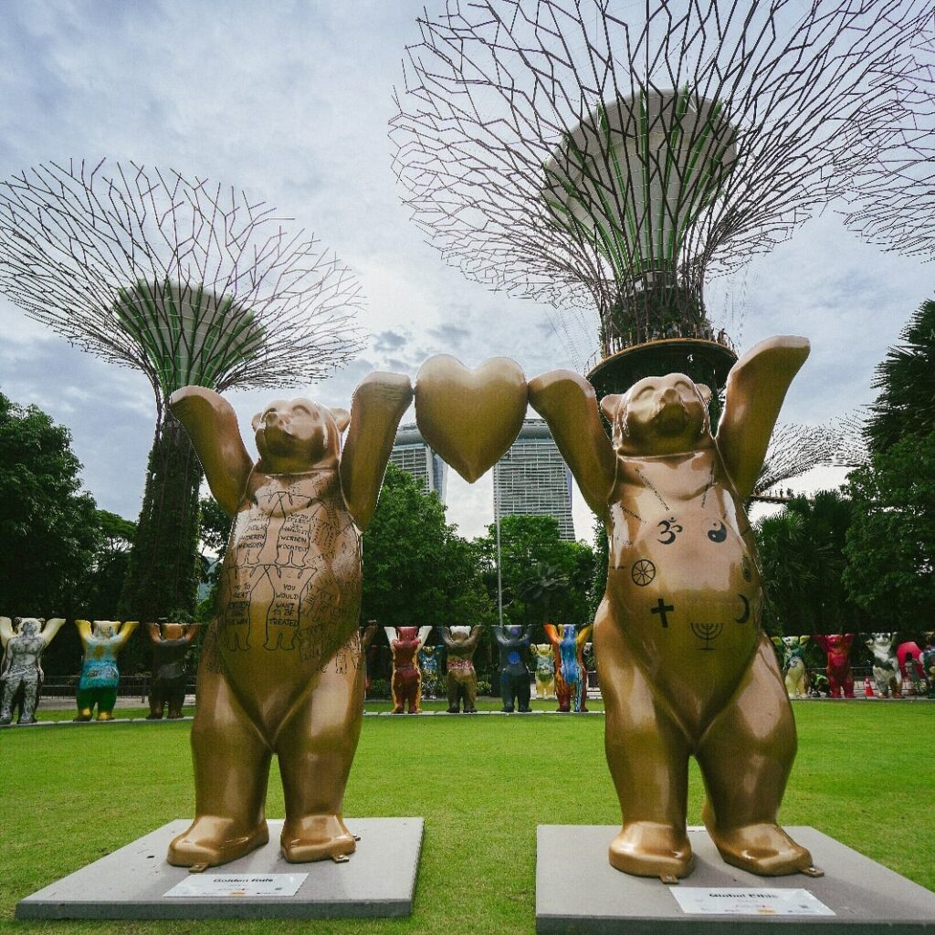 United Buddy Bears At Gardens by the Bay Has Life-Sized Bears
