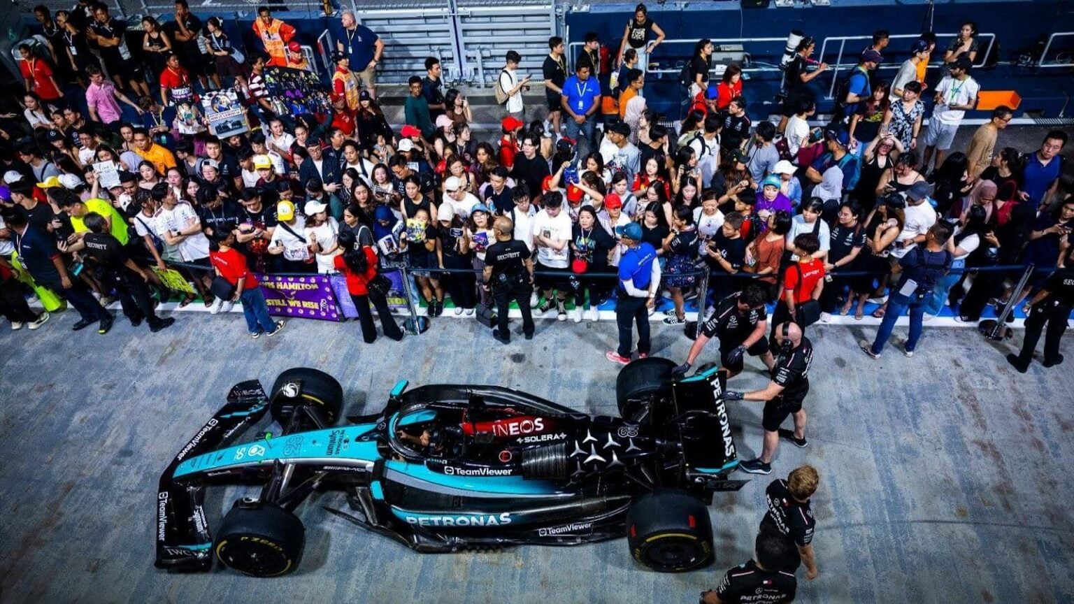 How To Win Free Tickets To The F1 Thursday Pit Lane Experience